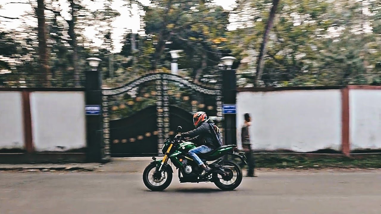 Loudest Benelli tnt 300 ever | Sc project exhaust sound - YouTube