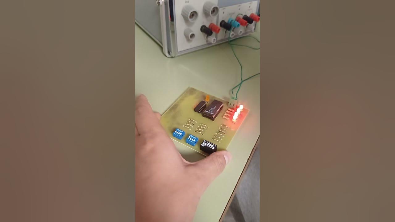 PCB-ALU CON 74LS181 - YouTube