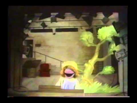 Sesame Street - The Little Miss Muffet Play - YouTube