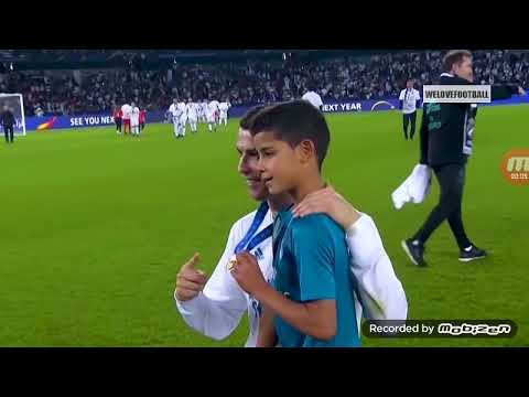 Así vive el mini CR7 - YouTube