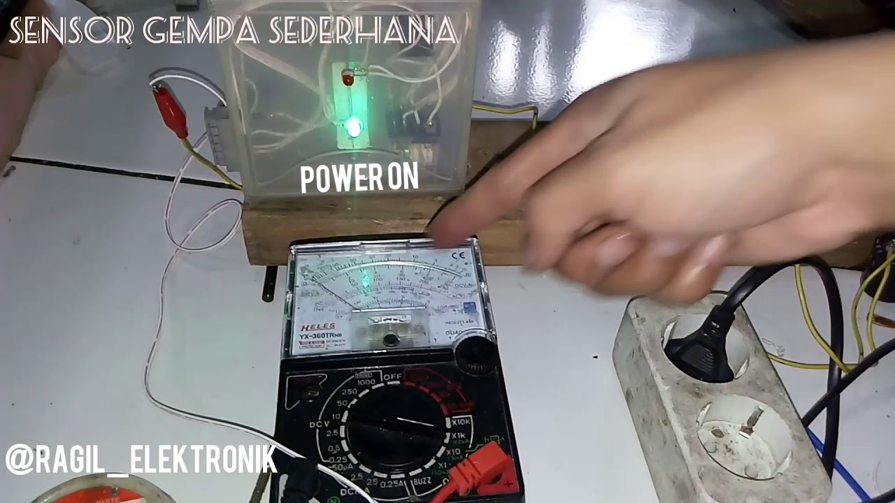 pengetesan sensor gempa analog - YouTube