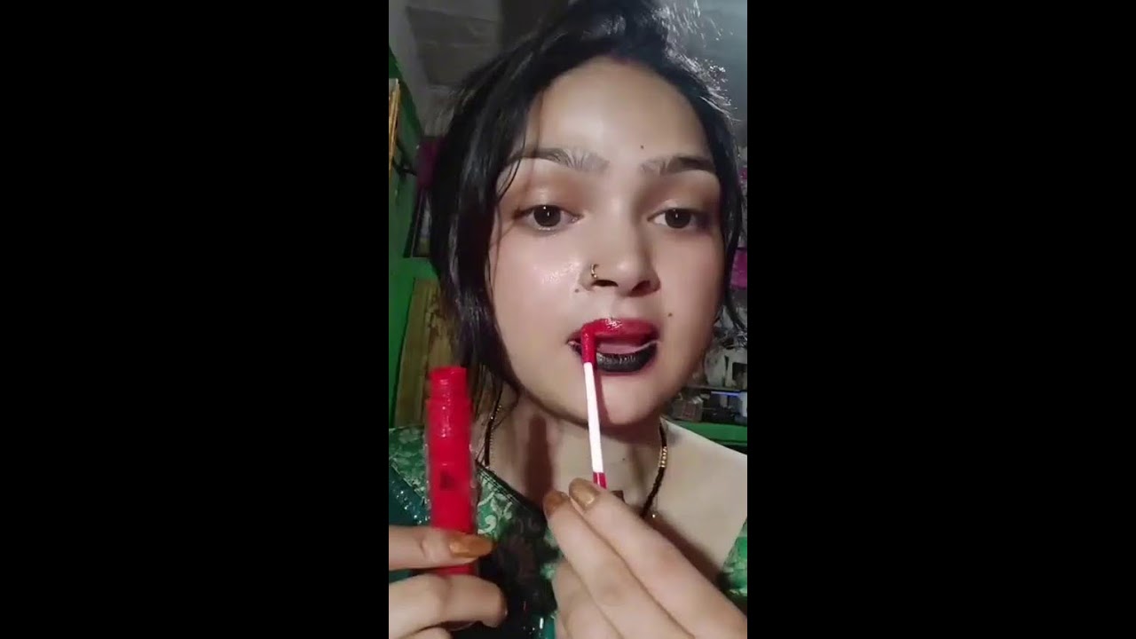 Makeup hack viral video - YouTube