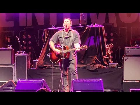 Chuck Ragan - State of Grace (Hot Water Music) - MGM Fenway - Boston ...