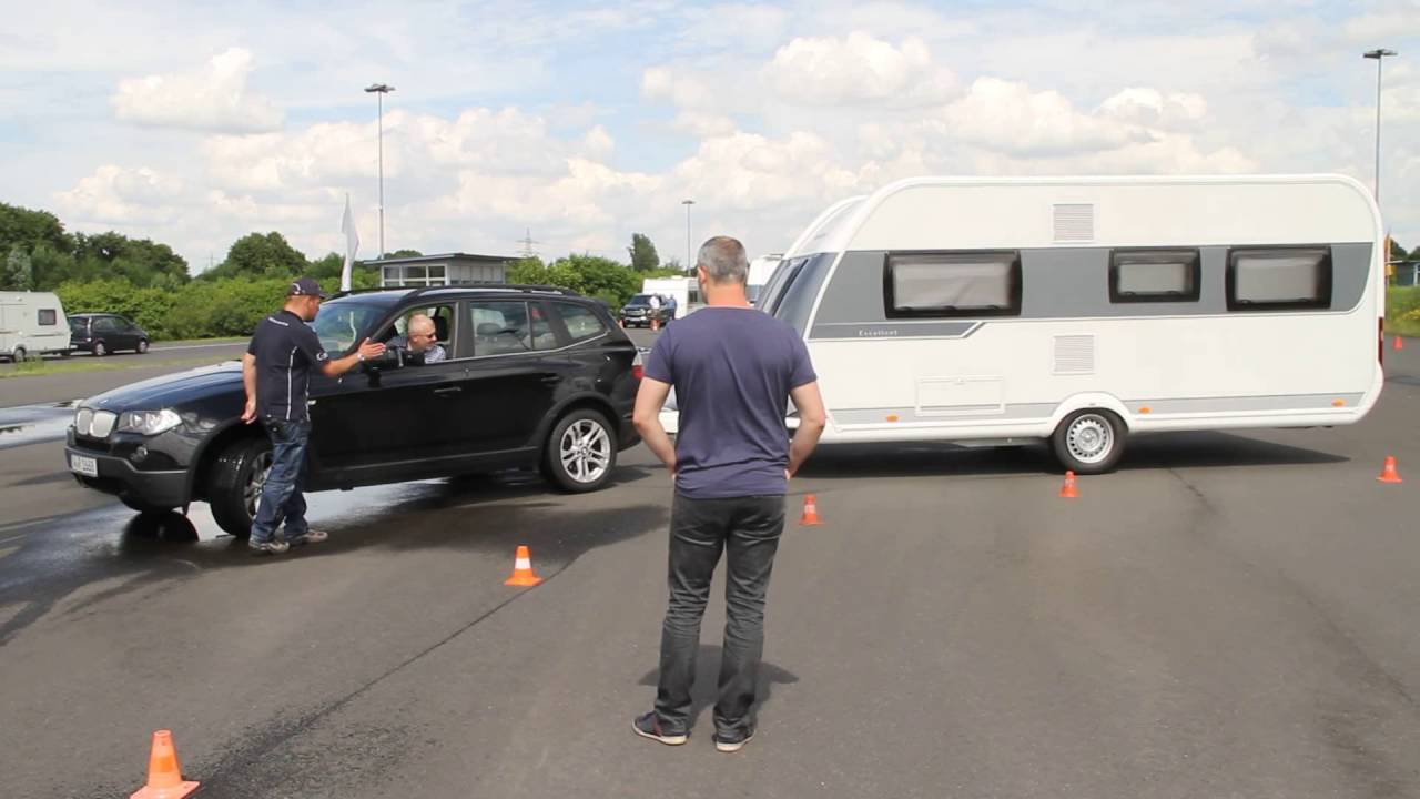 Ruckwartsfahren Mit Anhanger