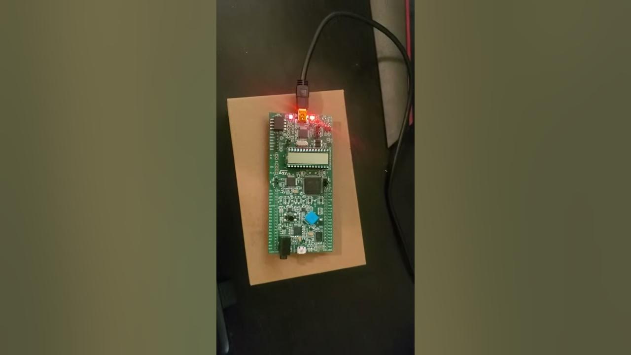 STM32L476VG controlling LEDs with user push button - YouTube