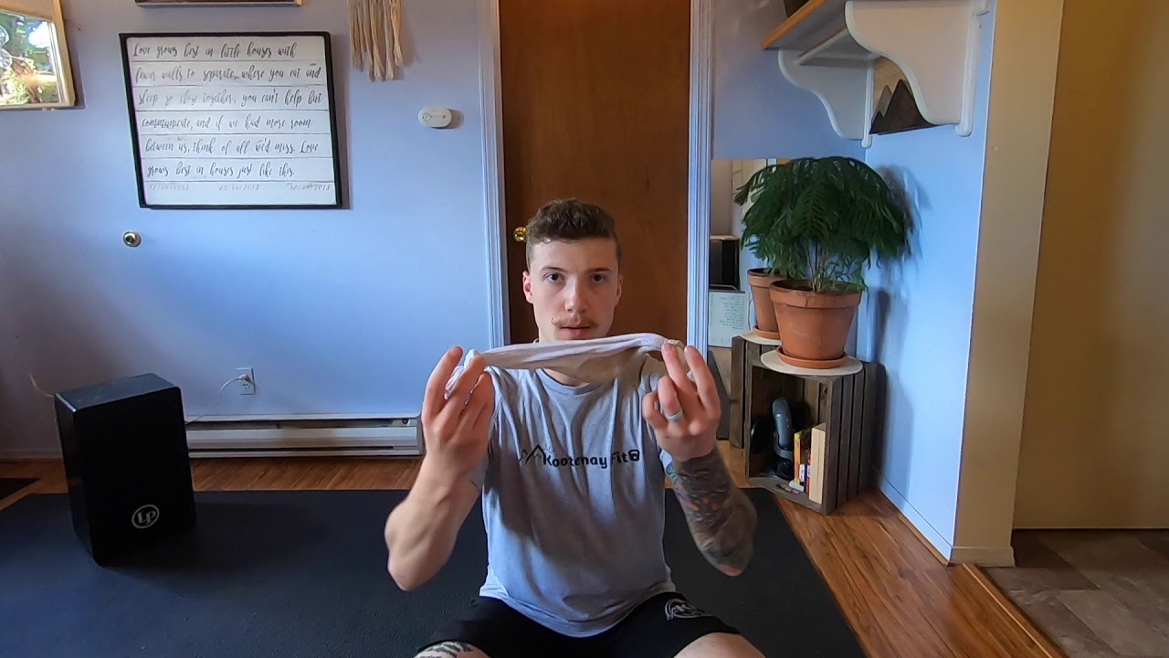 How to make a home door anchor for band workouts - YouTube