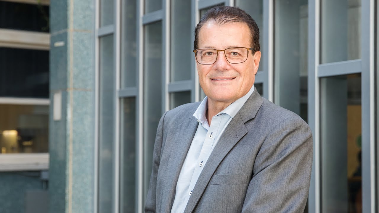 Dr. Michael Giuffre, BSc’77, MD’84, EMBA’01 | 2024 Management Alumni Excellence Award Recipient ...
