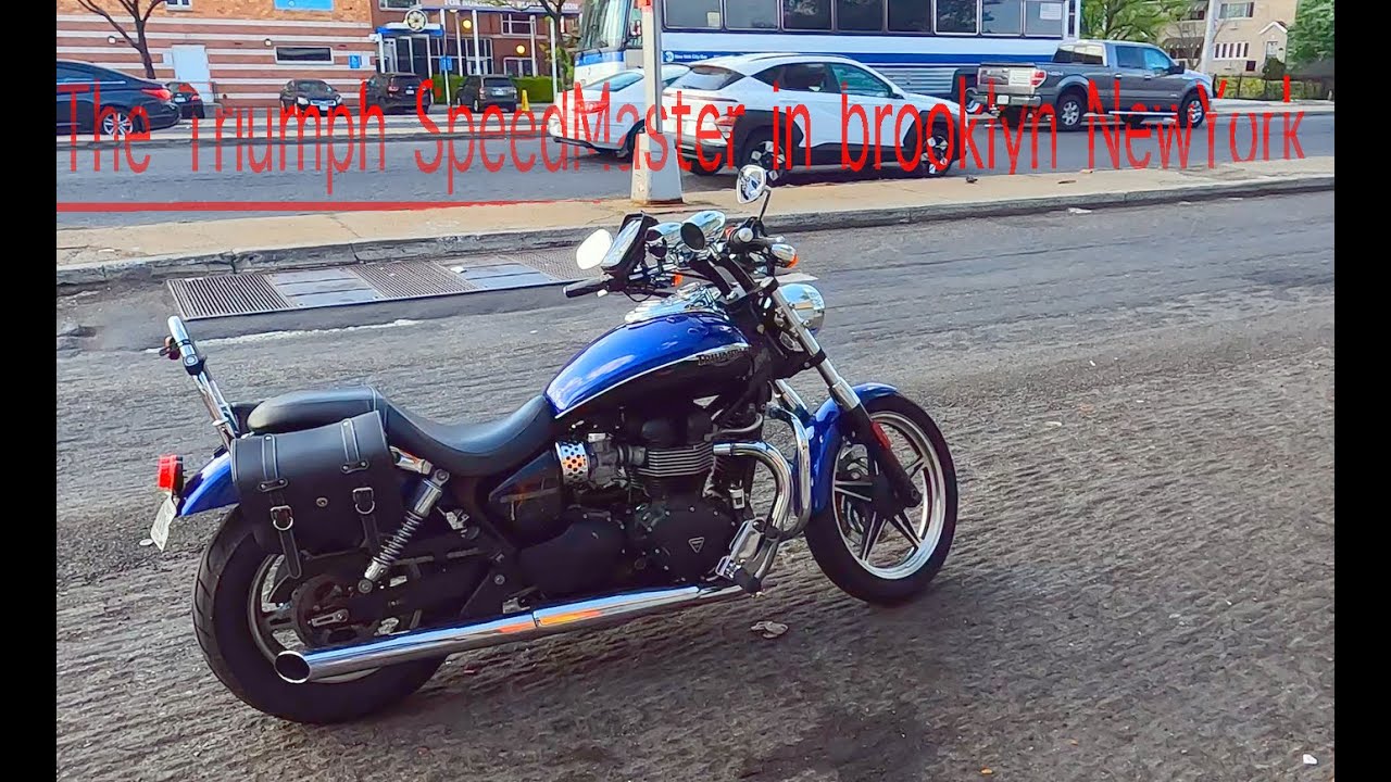 Ridng the Triumph Speed Master in Newy York Slow Traffic - YouTube