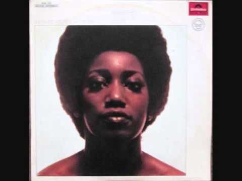 Rhetta Hughes - Walk on by - YouTube