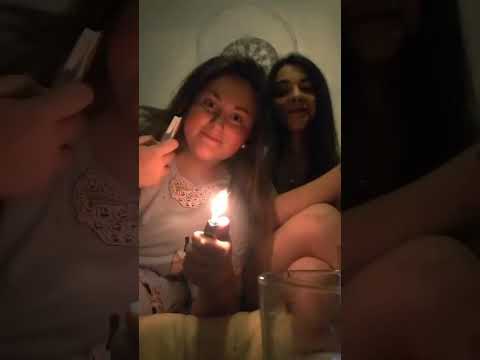 Periscope - Chicas lesbianas en video lésbico