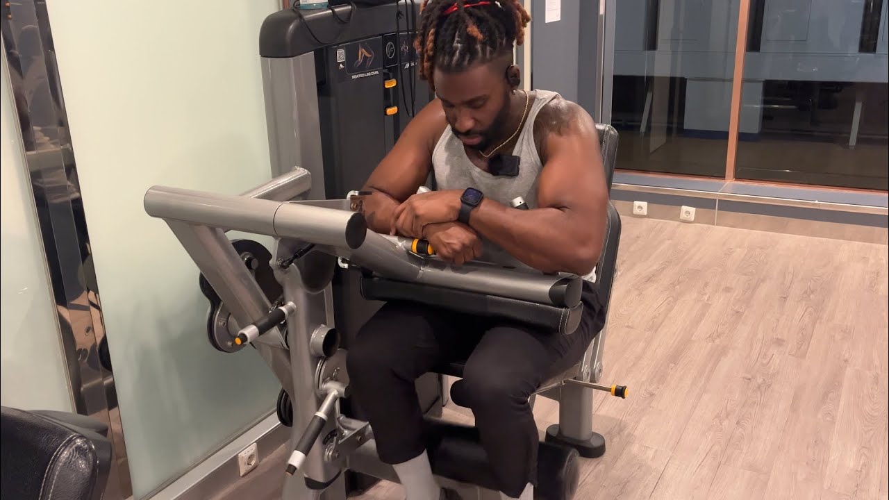 First bulk - legs - cruise lift day 4 - YouTube