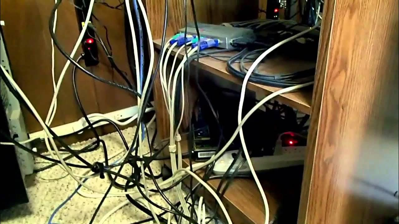 30 Linux Kernel Developer Workspaces in 30 Weeks: Steve Rostedt - YouTube 30 Linux Kernel Developer Workspaces in 30 Weeks: Steve Rostedt - YouTube