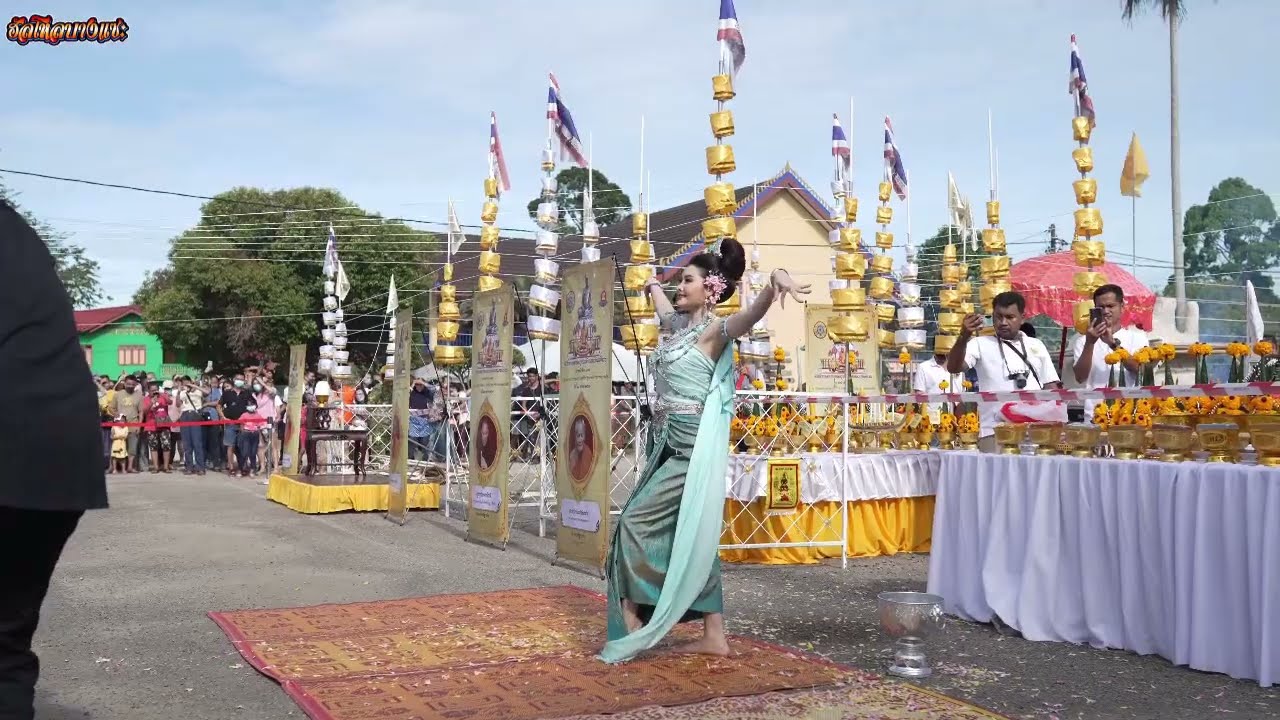 Grand Ceremony cast statue of Luang Phor Kron [Tok Raja] Wat Uttamaram ...