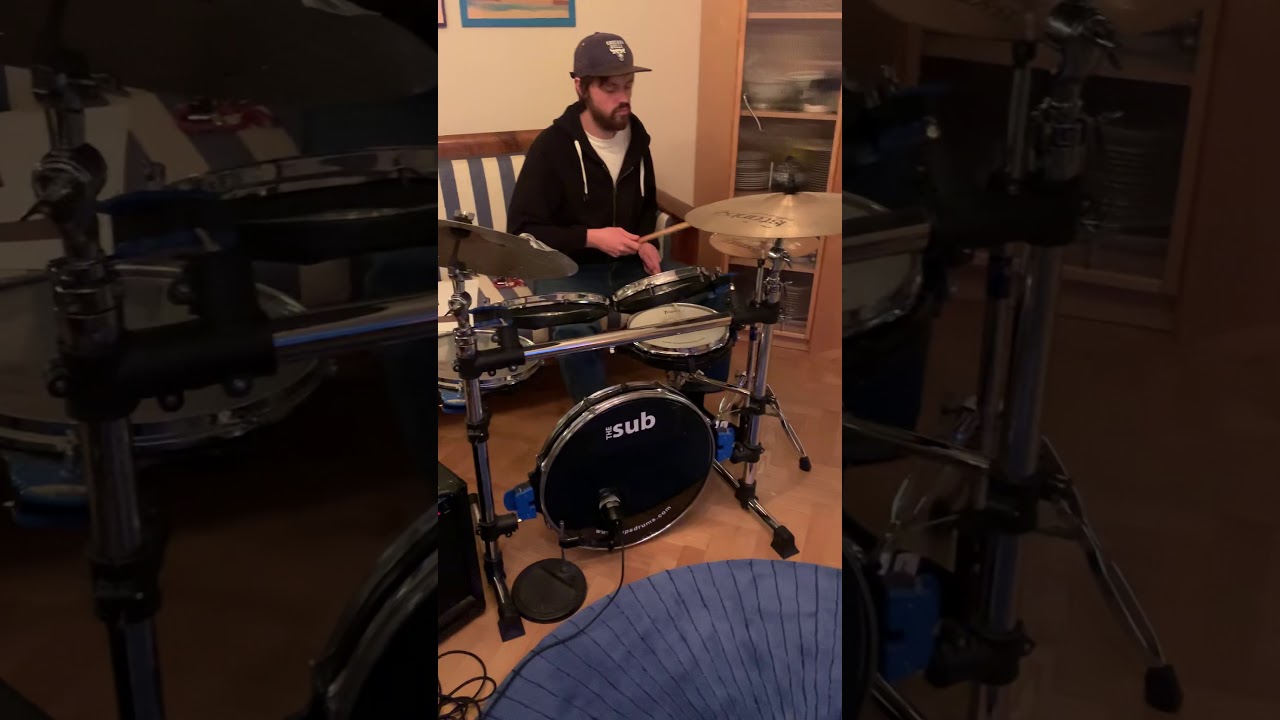 Traps Drums I - YouTube