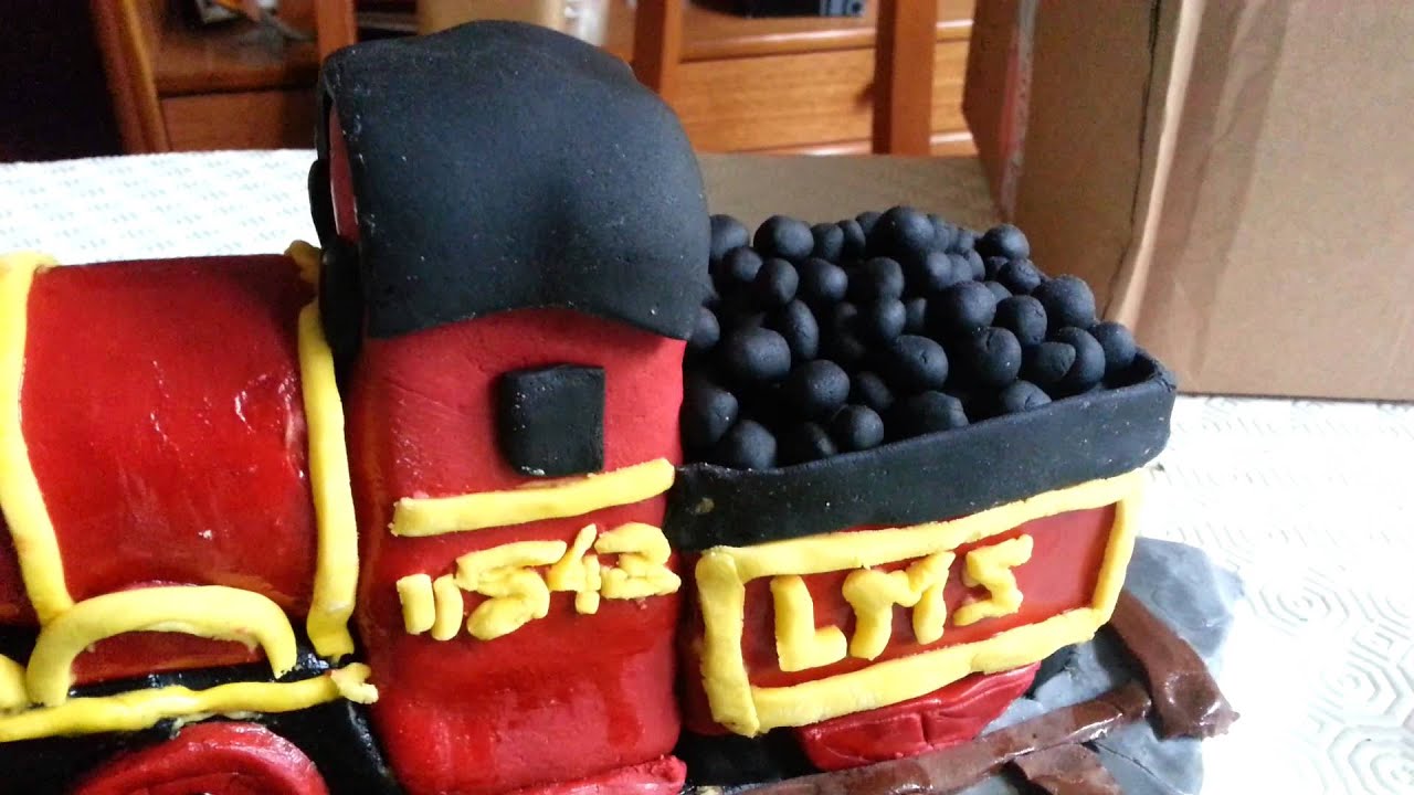 Steam Train Cake - YouTube