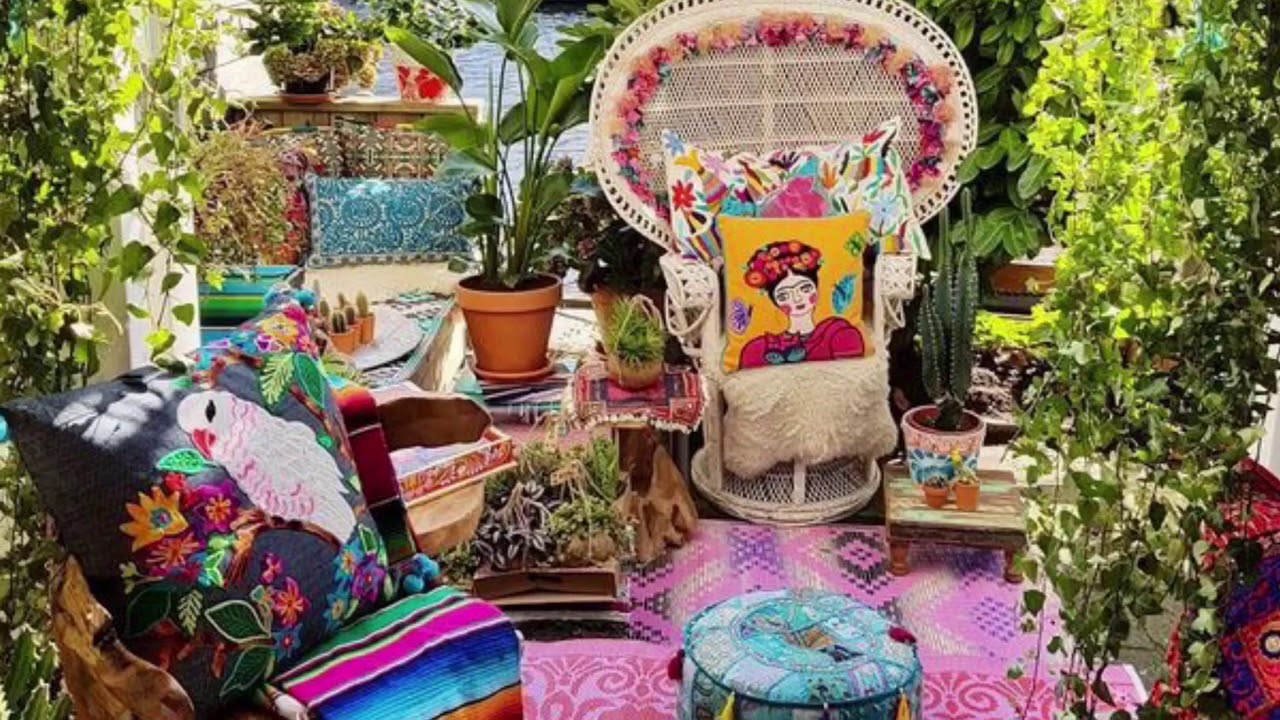 Bohemian ecltectic hippie garden - YouTube