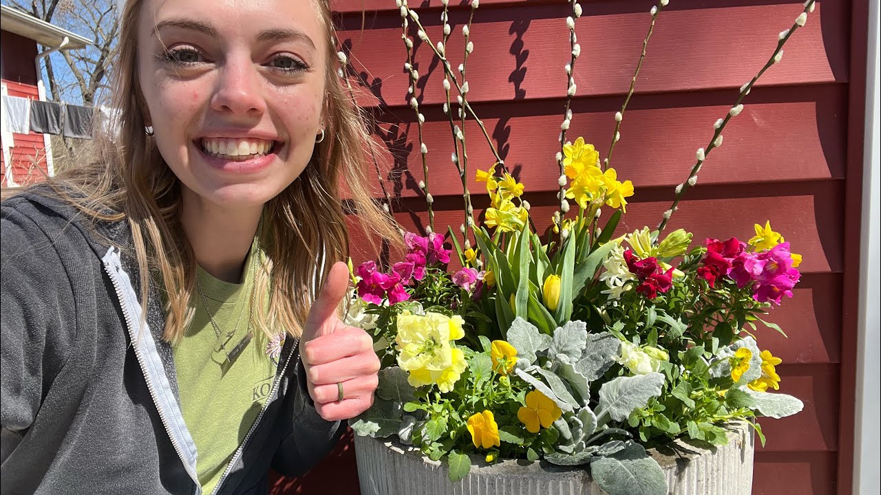 Ellie’s Spring Front Porch Makeover - YouTube