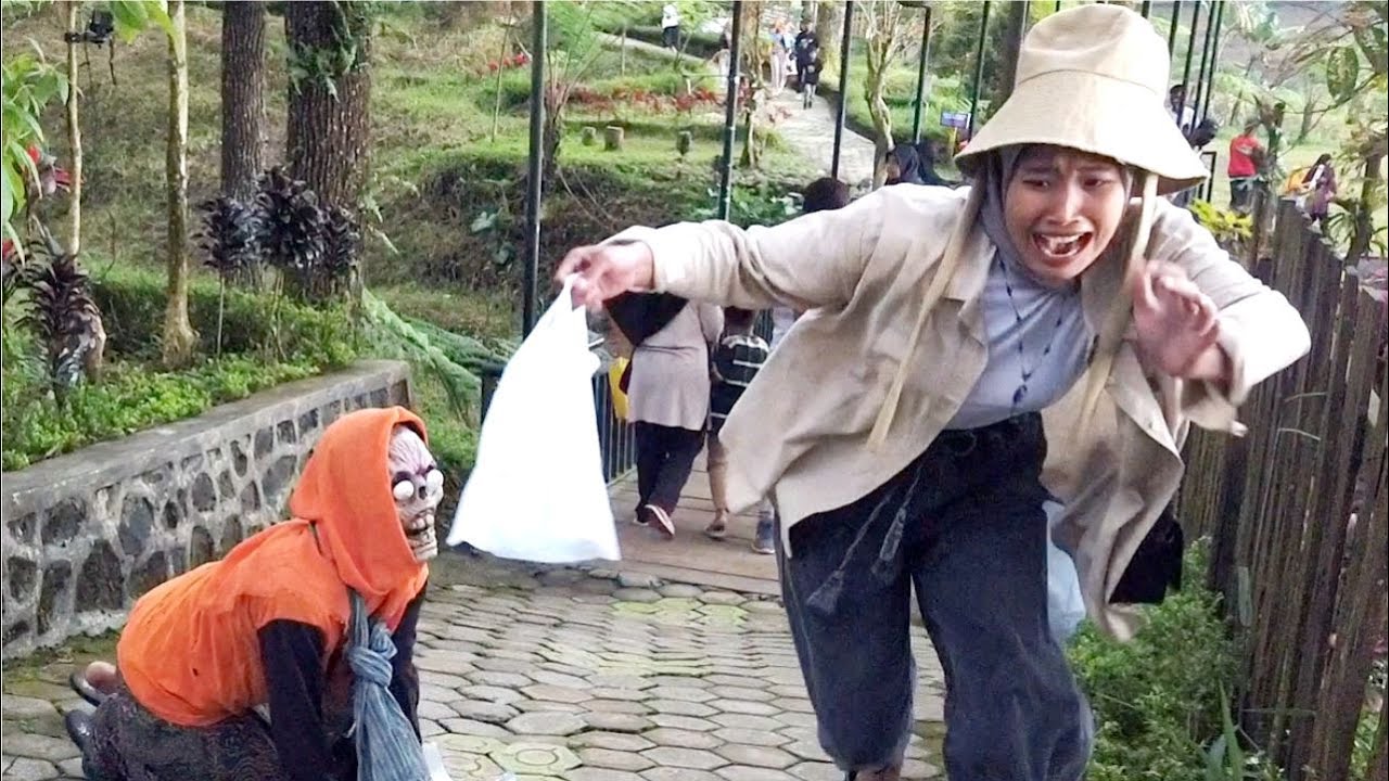 Zombie prank super ngakak..!! Funniest video prank - YouTube