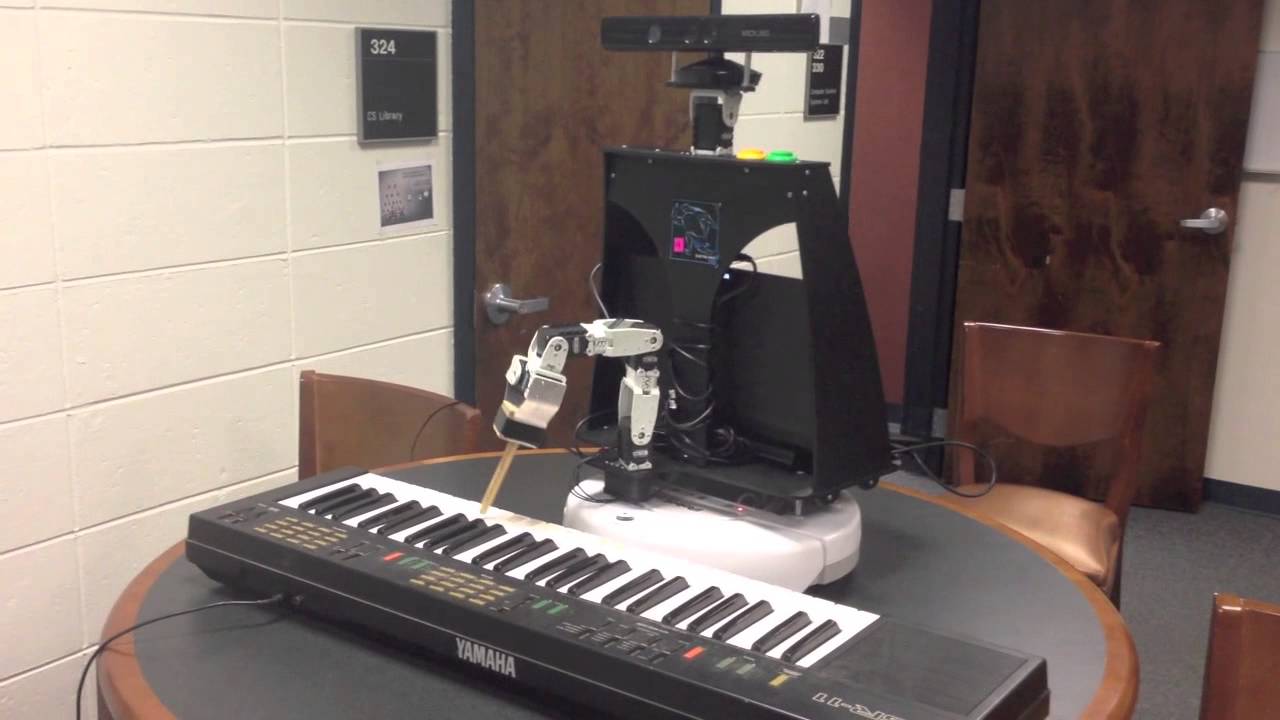 RoboShow 2012 Piano Bot - YouTube