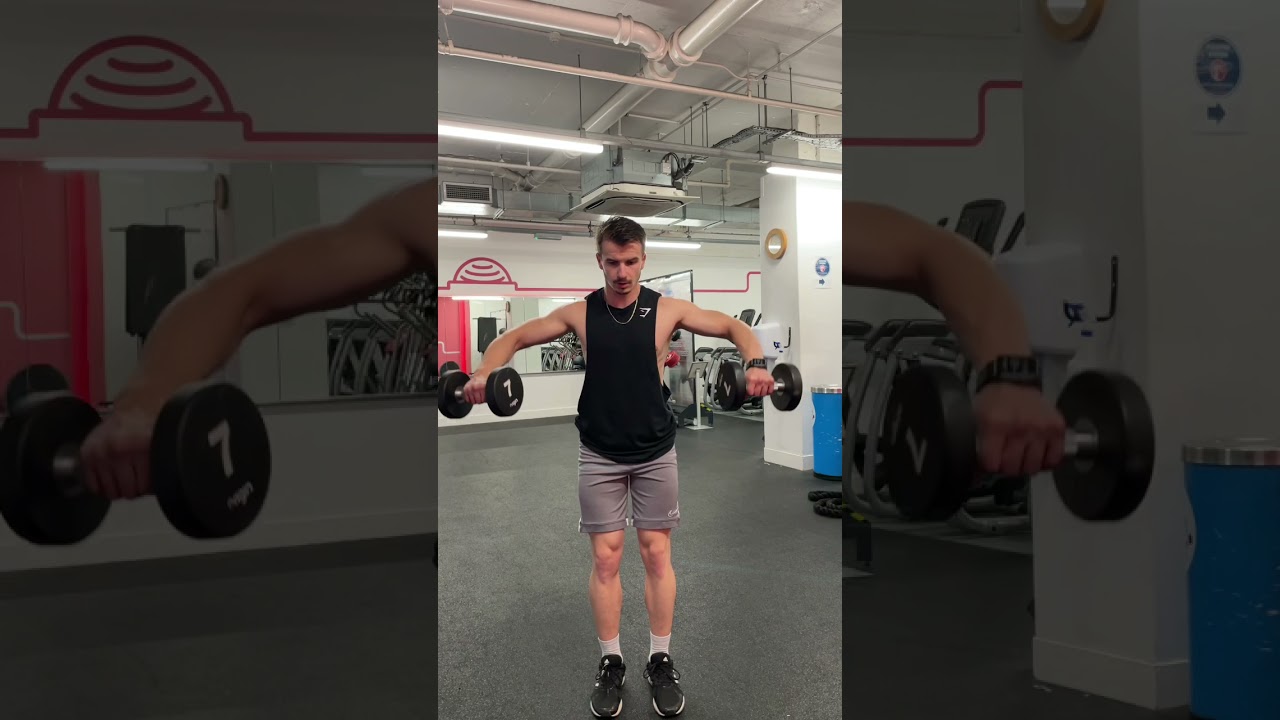 Exercitii pentru Piept - Triceps si Umeri la Sala #Shorts - YouTube