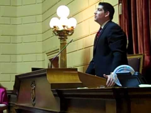 Rep. Stephen Ucci talks to Brown Ave. fifth graders, part 4, - YouTube
