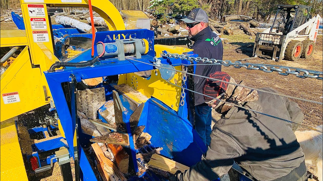 DYNA SC16 processor making cherry/pine firewood - YouTube