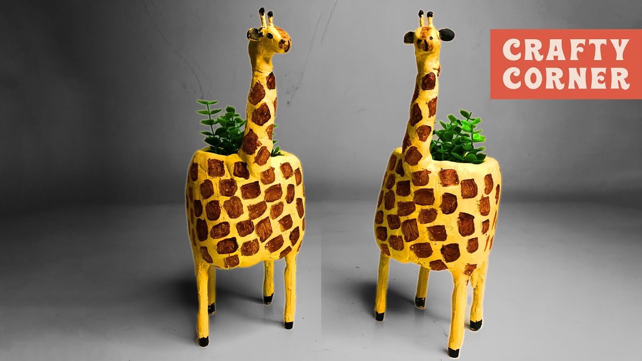 DIY Giraffe Pot || wall Putty Craft Ideas || Crafty Corner #craft - YouTube