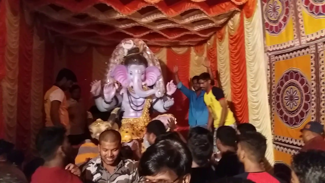 Mulund Colony hanuman pada aagman sohla 4-9-2016 - YouTube