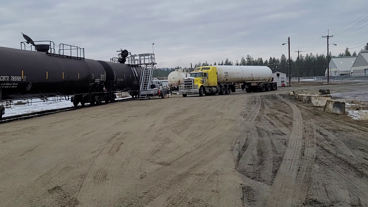 transloading butane fuel North Spokane Industrial Park - YouTube