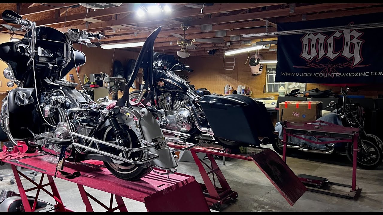 Lets Build a Harley Vicla EP:1 - YouTube