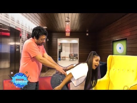 La Vecina colombiana quiere que la Vacunen El Show de la Comedia