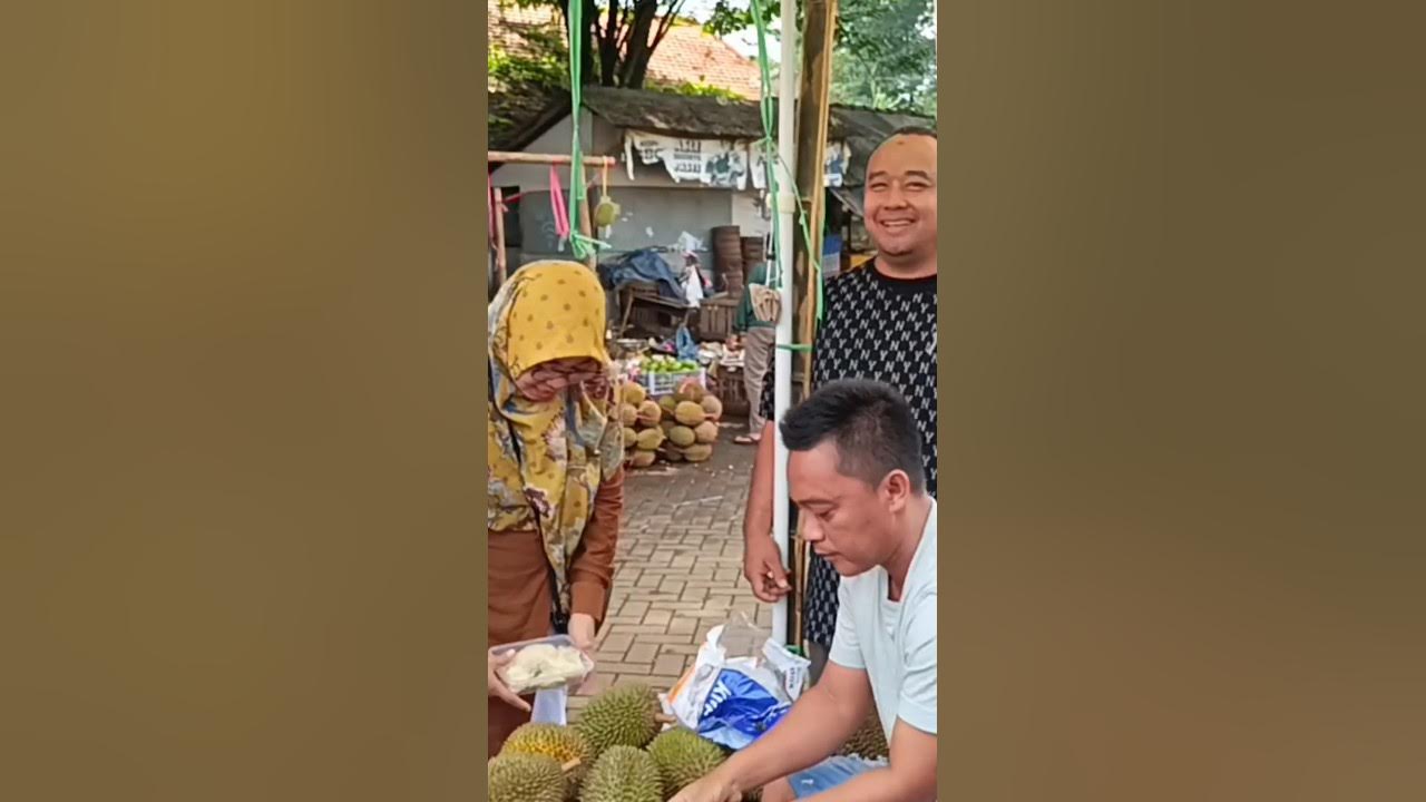 Dari bojonegoro borong durian langsung buka di tempat semua #shorts #cakmidcakmid - YouTube