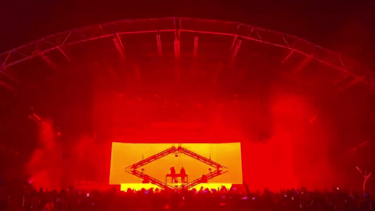 SLANDER - THE THRIVE TOUR (FULL SET) LIVE @ PHX RACEWAY 2022 - YouTube