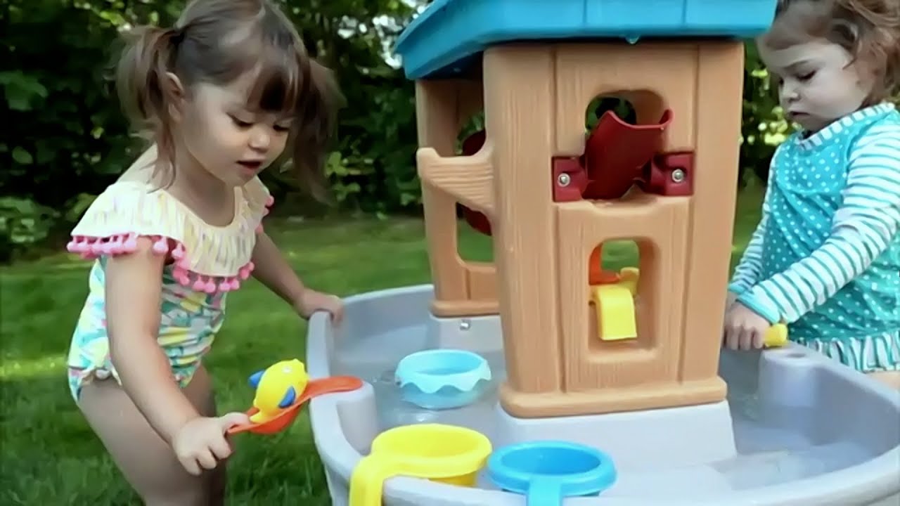 Toys to Have Some Fun in the Sun with Elizabeth Werner - YouTube