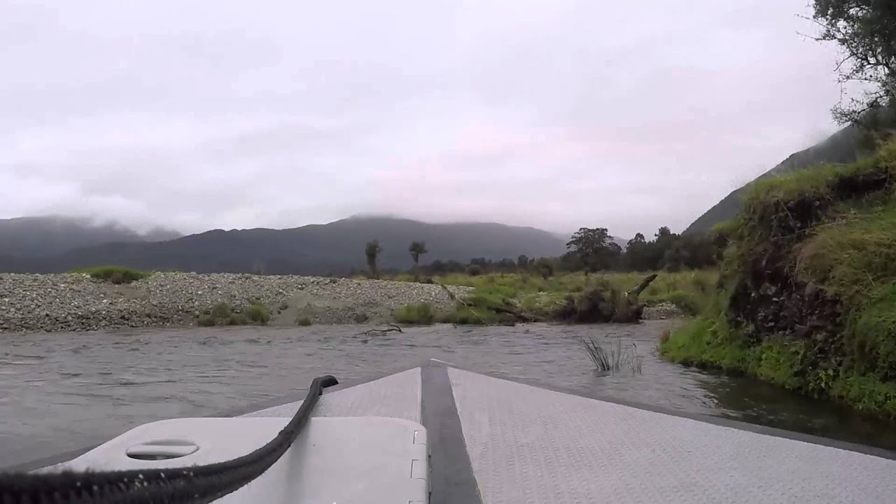 Jet Boat Creek Run - YouTube