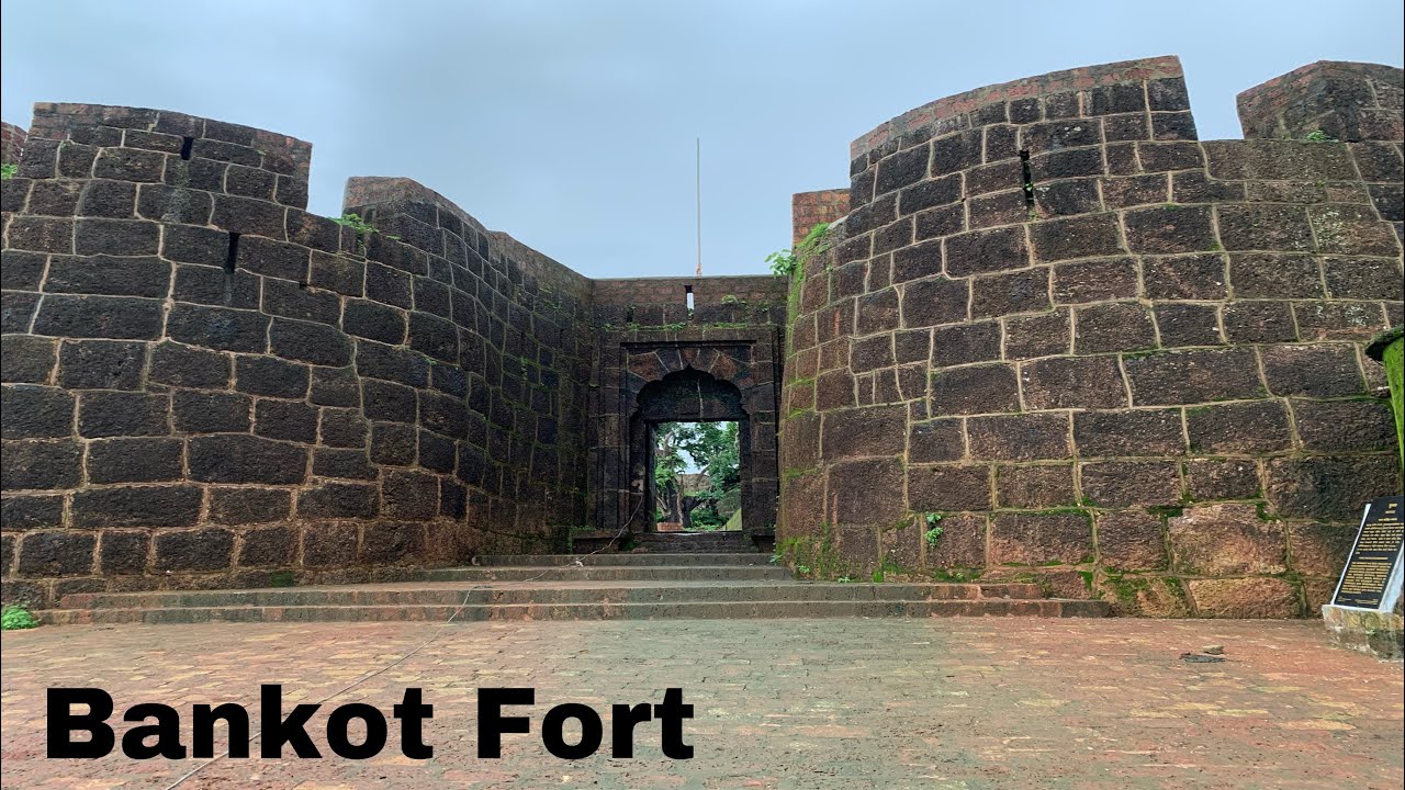 Bankot Fort - Himmatgad - Maharashtra Fort || बाणकोट किल्ला (हिम्मतगड ...