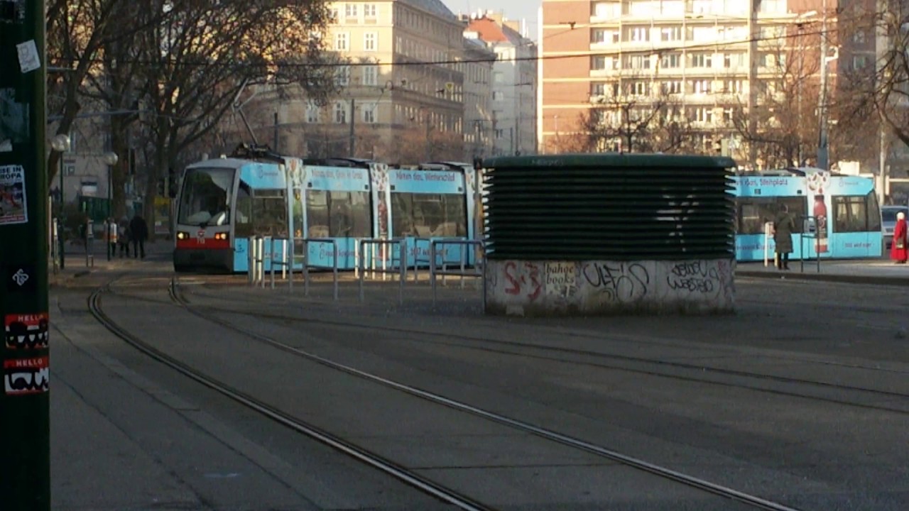 Straßenbahn Linie 2 Schwedenplatz in Wien - YouTube