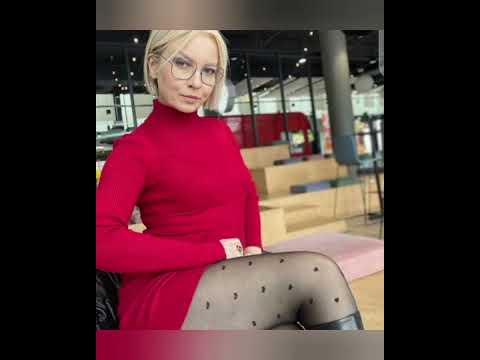 Alexandra 🔥 Timeless Beauty Over 50 | Natural Women’s Stories & Info 💎