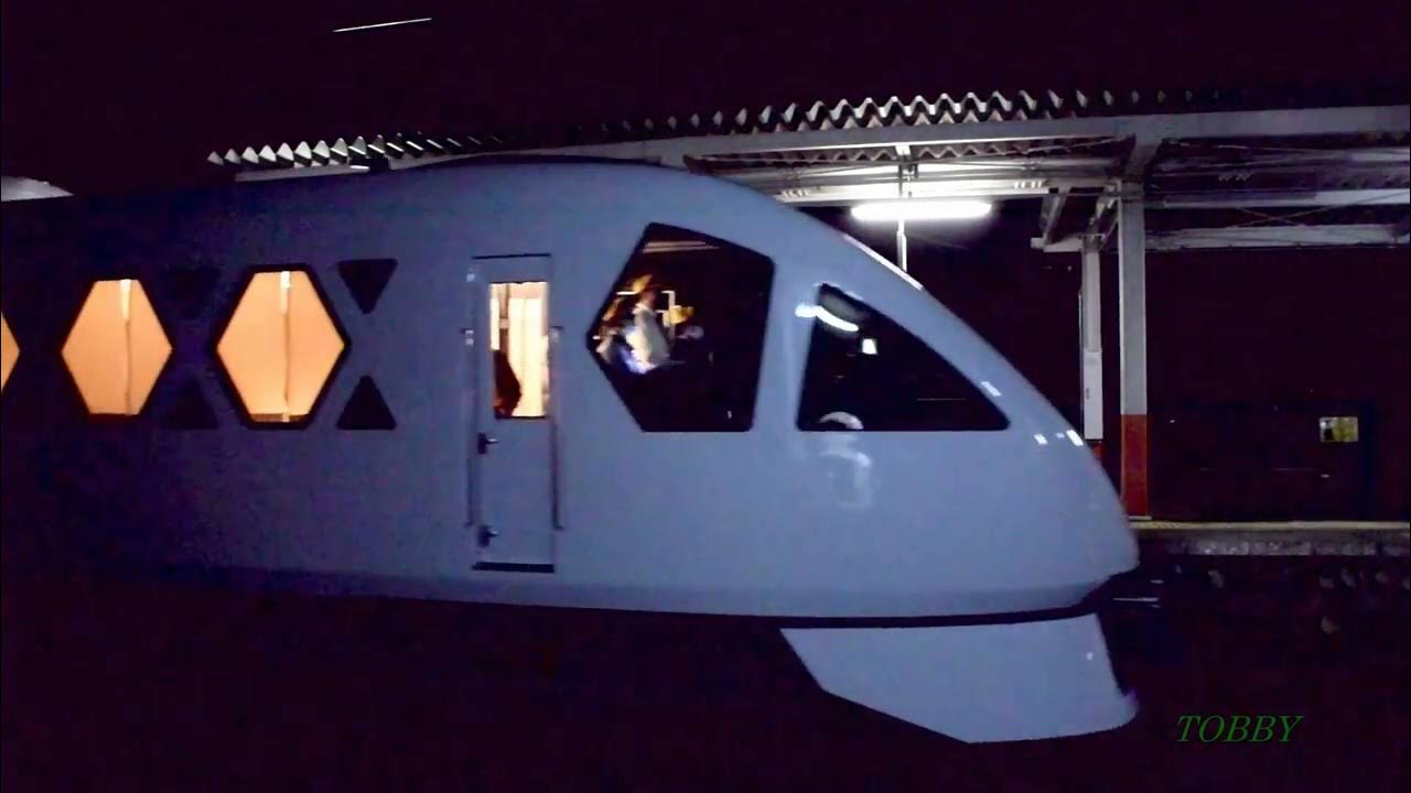 【試験車両 サイドビュー】東武新型特急 スペーシアX N100系 N101F 初入線の鬼怒川線 大谷向駅 通過 - YouTube