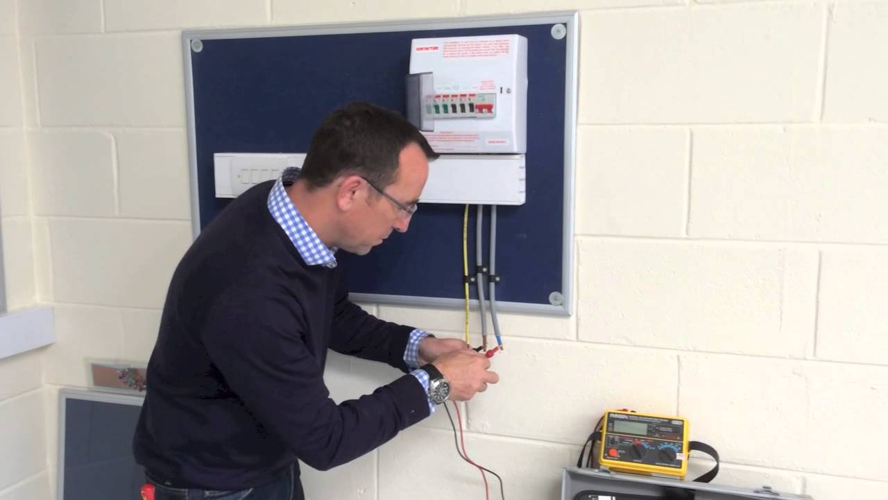 Insulation Resistance Test - YouTube
