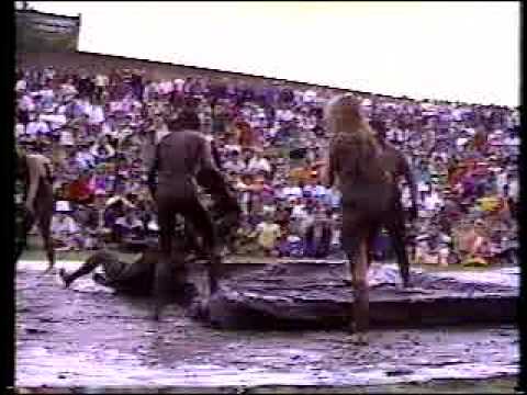 Portsmouth Ohio River Days 1988 Womens Mud Wrestling rb - YouTube