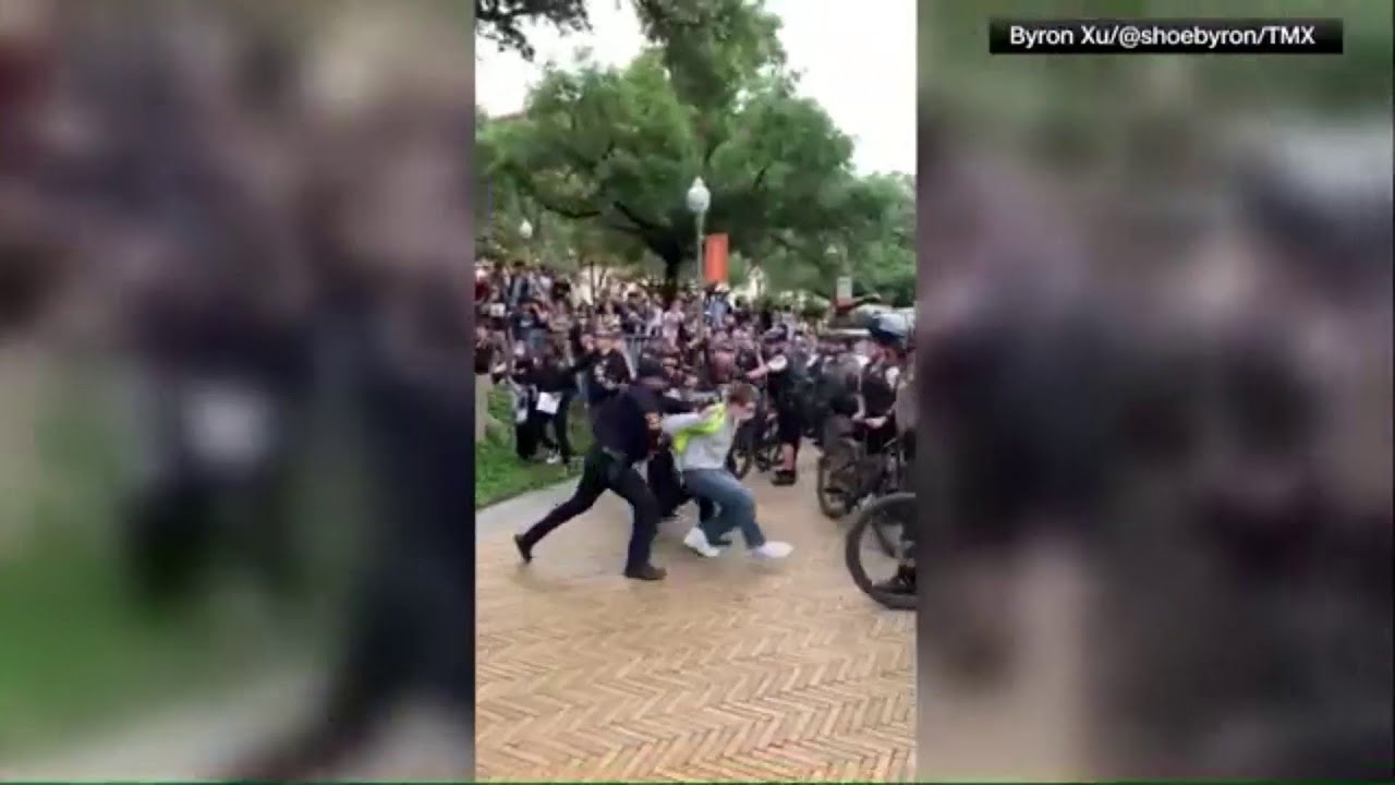 Pro-Palestine protesters at UT Austin confront officers on horseback ...