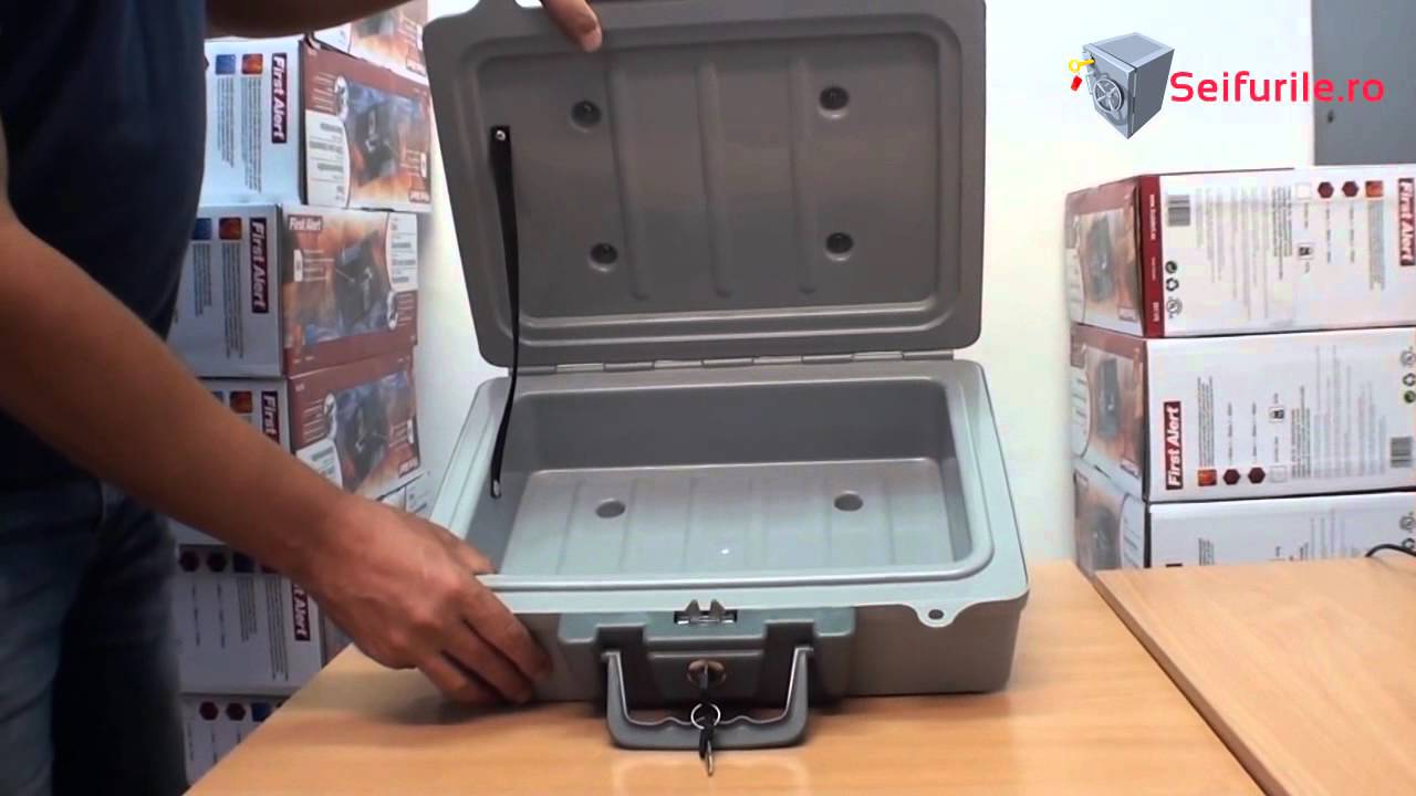 Seif valiza ignifug Halroyd VTB cu inchidere cu cheie - YouTube