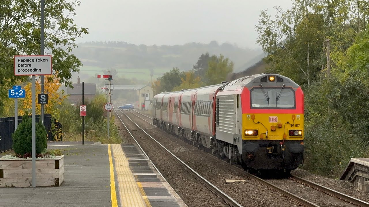 DB Cargo UK TFW Class 67 ‘Skip’ 67017 HD02 82229 1V42 12:30 Manchester ...
