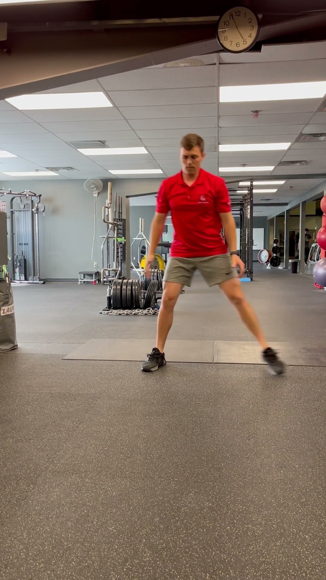 Alternating Lateral Lunge With Y Reach Youtube