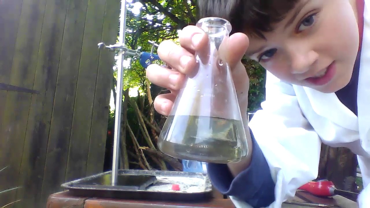 2 magnificent magnesium experiments that you can try at home - YouTube