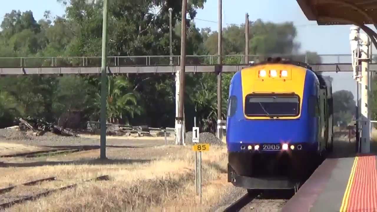 On the Platform @ Wangaratta Station - YouTube