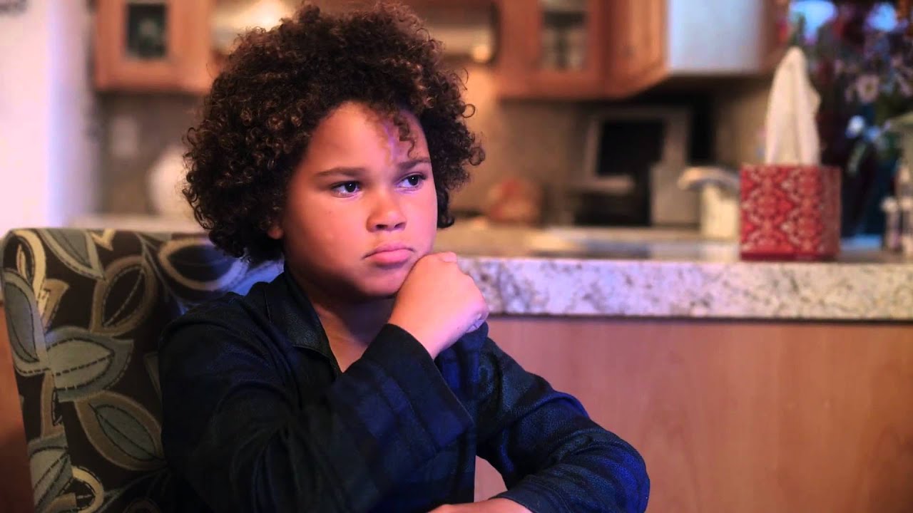 Evan Boymel Santa Claws Scene Talking To A Cat - YouTube