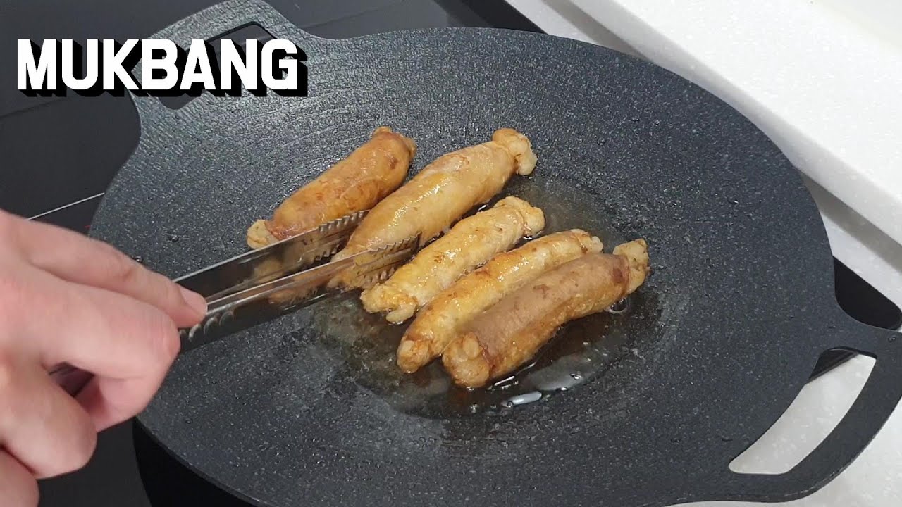MUKBANG 통대창 & 불닭볶음면 조합! Daechang & Buldakbokkemmeon - YouTube