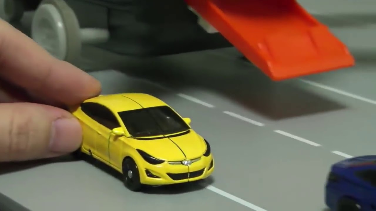 헬로카봇 마이크로 장난감 비행기놀이 Hello Carbot Micro Car Toys Plane Play - YouTube